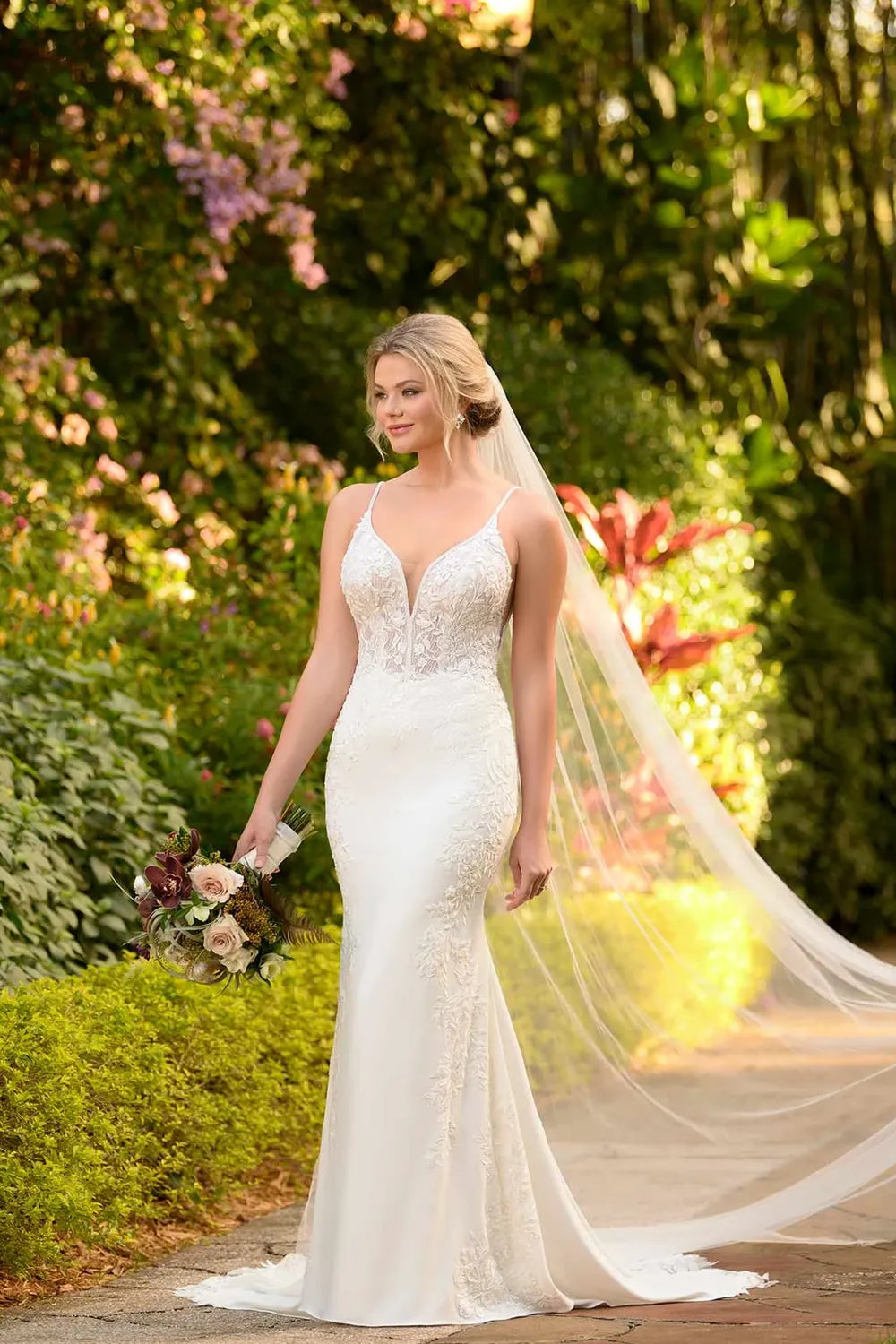 Elegant Plus-Size Mother of the Bride Styles That Celebrate Every Curv