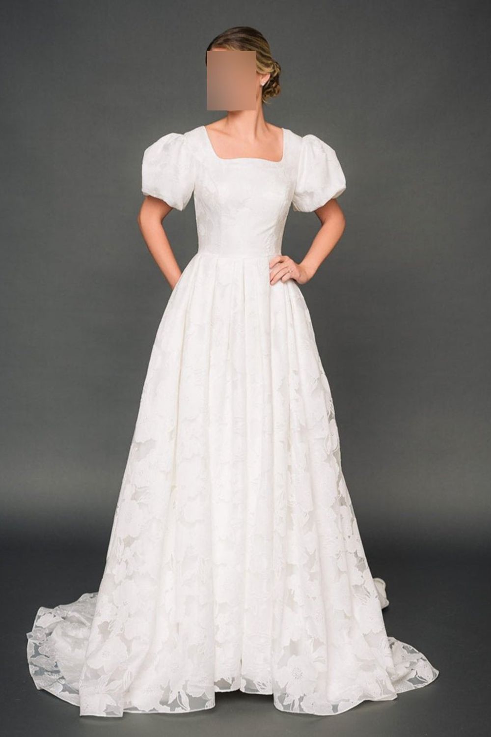 Sample Barbie Anne Bridal Poppy Wedding Dress