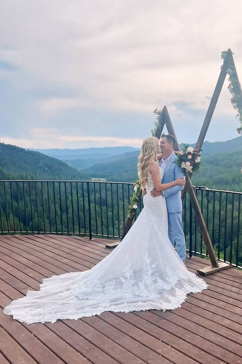 Used Pronovias Seychelles