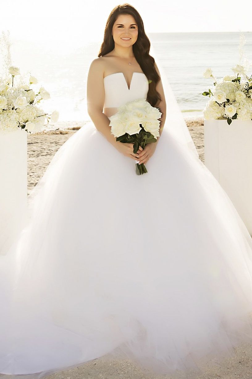 Used Vera Wang Fernanda Wedding Dress